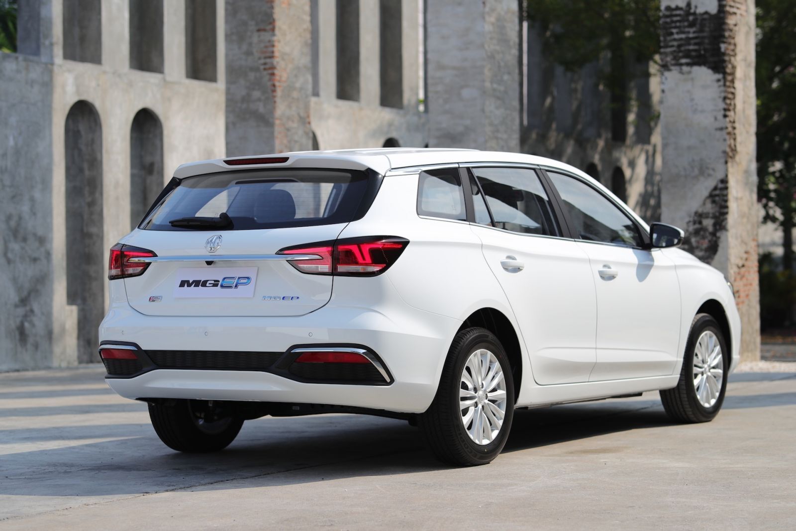 MG แนะนำรถไฟฟ้า 100% ใหม่ NEW MG EP รถยนต์ Station Wagon ก่อนเผยราคา 1 ธ.ค. นี้ | AUTODEFT ข่าว ...